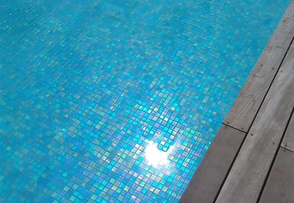 Pool mosaic series SHELL, composition AZURE 25X25mm VIDREPUR